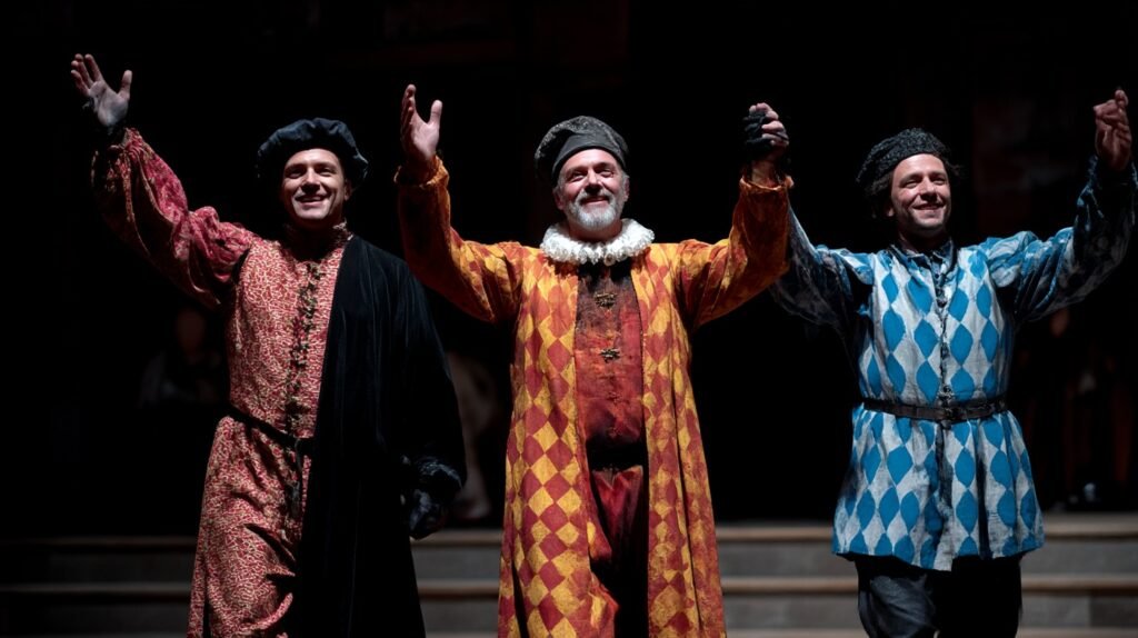 Break a leg! The Stories Behind Theatre's Favourite Superstition ...